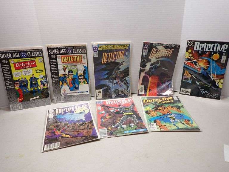 8 Detective Comics in Bagged Protected Condition - Auction Ohio