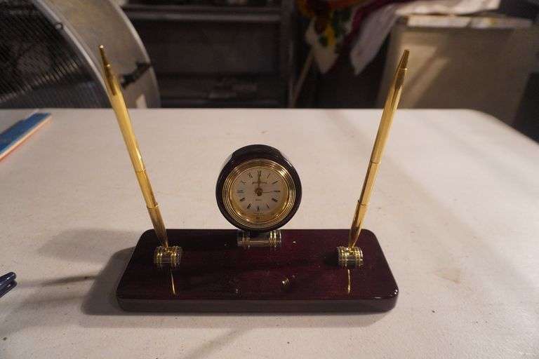 Reflections Desk Clock with Pen Holders - Auction Ohio
