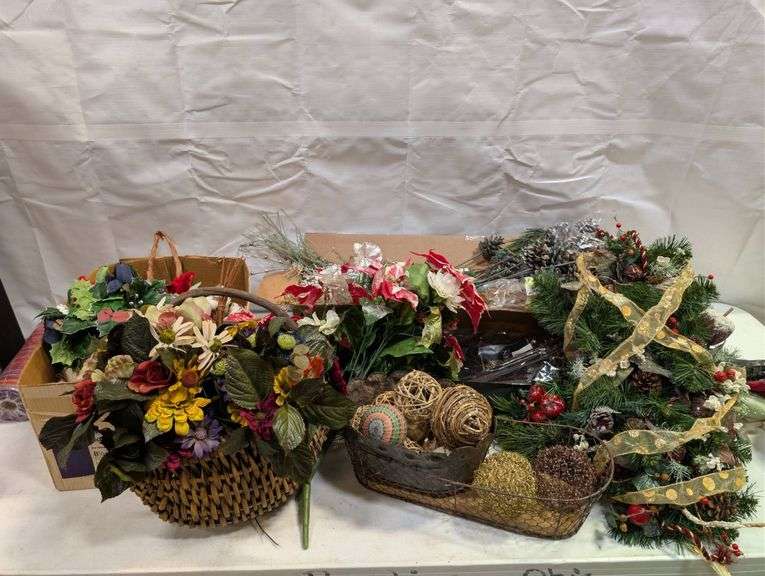 Artificial Floral Arrangements and Decorative Items - Auction Ohio