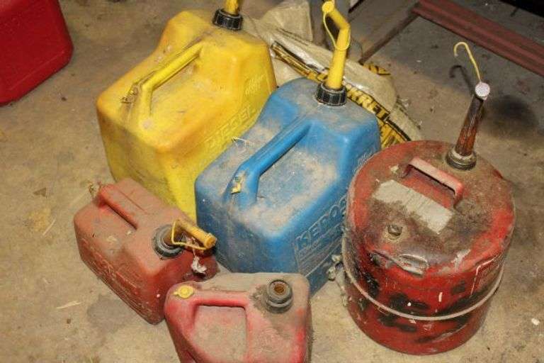 Portable Fuel Containers and Metal Gas Can - Auction Ohio