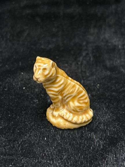 Wade England Porcelain Tiger Figurine With Maker’s Mark, 2 Inches Tall ...