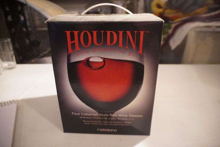 Houdini “Wine Glasses To Go” – 4 Cabernet-Style Red Wine Glasses in ...