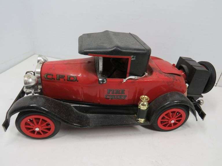 Fire Chief Decanter - Auction Ohio