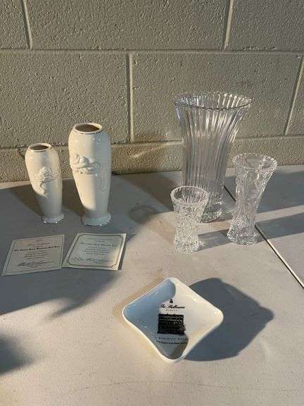 Lenox Collection Vases - Auction Ohio