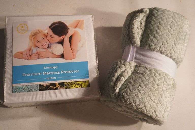 Bedding Comfort Set – Queen Mattress Protector & Plush Throw Blanket ...