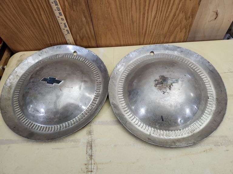 2 Chevy Hub Caps For 15" Wheels - Auction Ohio
