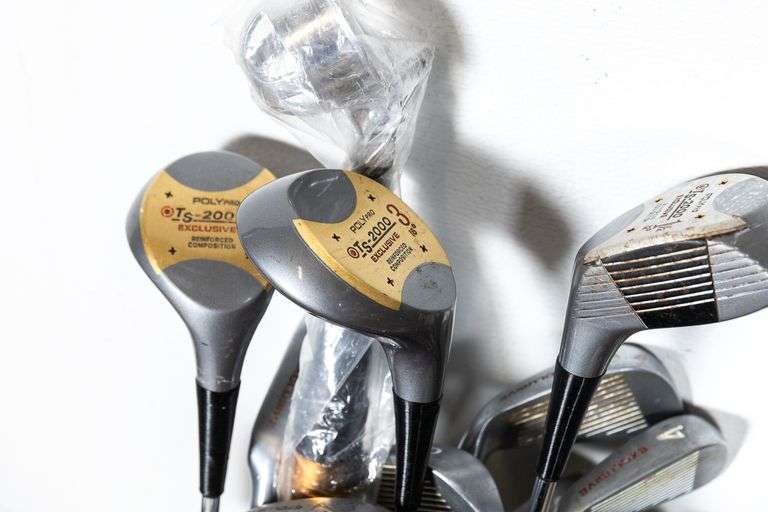Vintage Golf Clubs - Auction Ohio