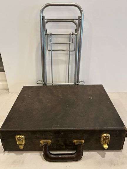 Portable Luggage Rack & More - Auction Ohio