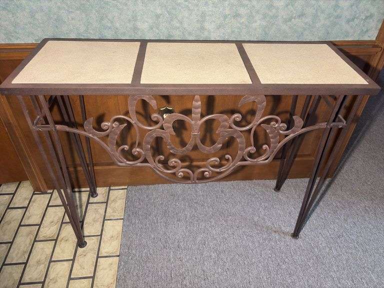 Wrought iron entryway table - Auction Ohio