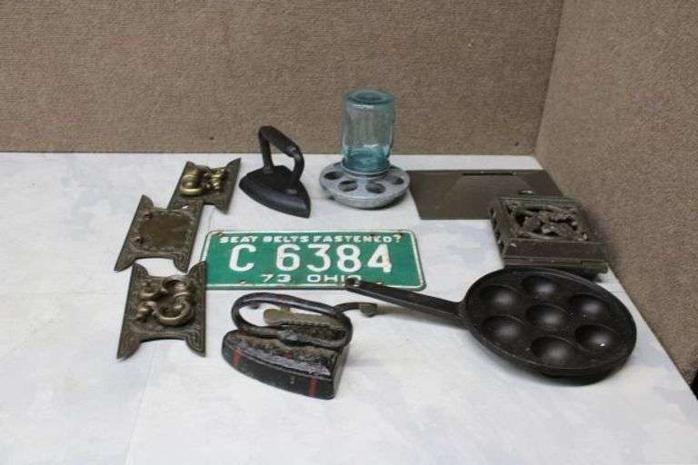 Vintage Collectibles & Antique Kitchenware - Auction Ohio
