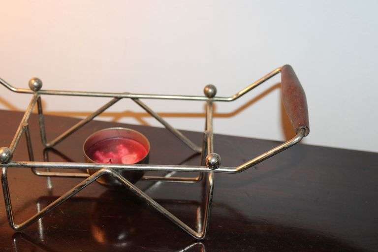 MCM Baking Dish Stand - Auction Ohio