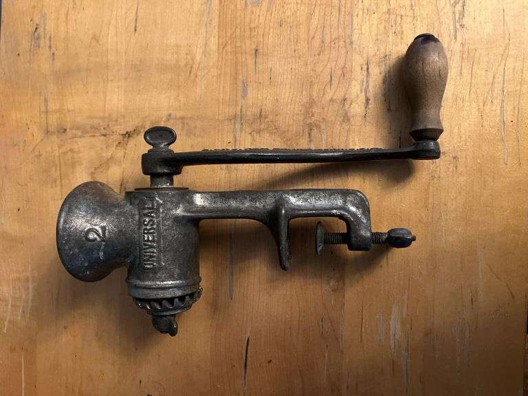 Universal Meat Grinder - Auction Ohio