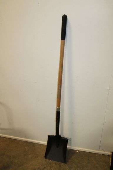 Silverback Square Head Shovel - Auction Ohio