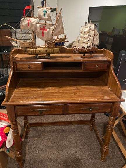 Vintage writing desk and two ships decor - Auction Ohio