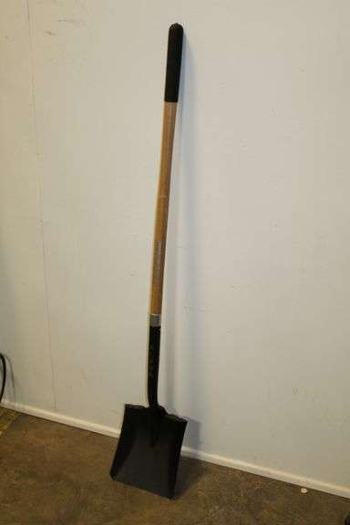 Silverback Square Head Shovel - Auction Ohio