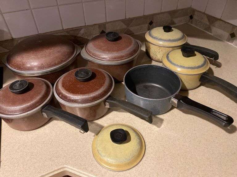 Vintage Club cast aluminum mixed cookware - Auction Ohio