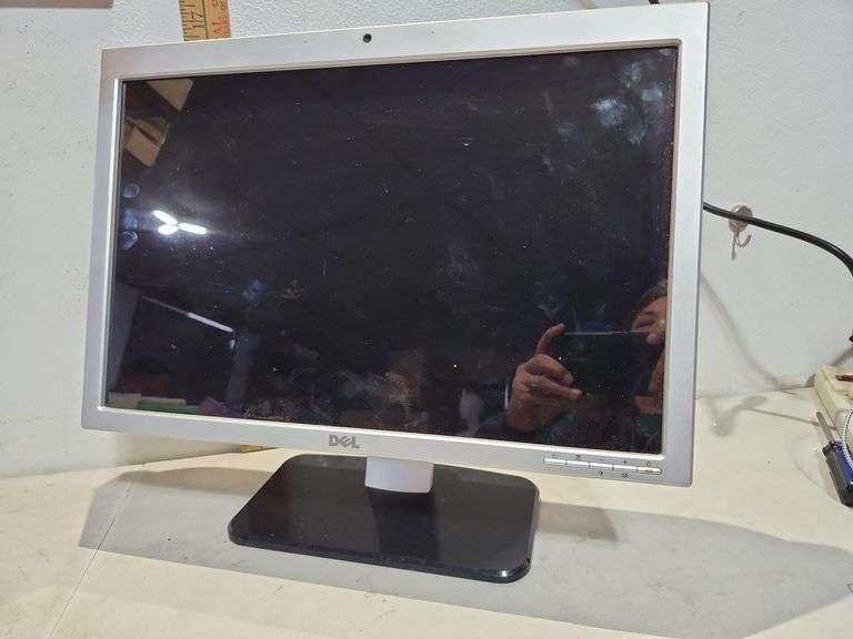 Dell Computer Monitor 20" - Auction Ohio