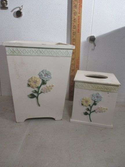 Tissue Box Cover And Matching Trash Can - Auction Ohio