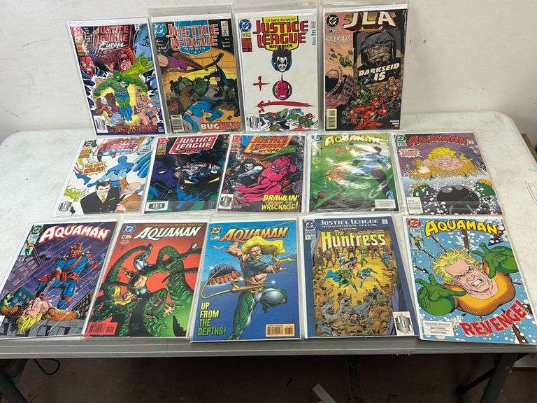 14 DC Comics - Auction Ohio