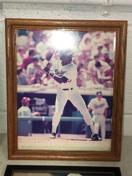 Autographed Framed & collectibles - Auction Ohio