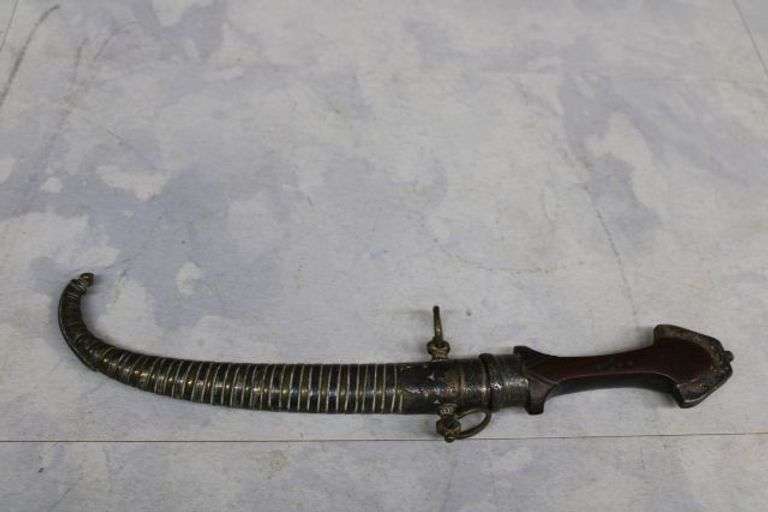 Antique Curved Dagger with Sheath - Auction Ohio