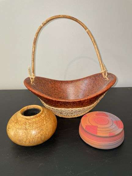 Wood & Pottery vessels - Auction Ohio