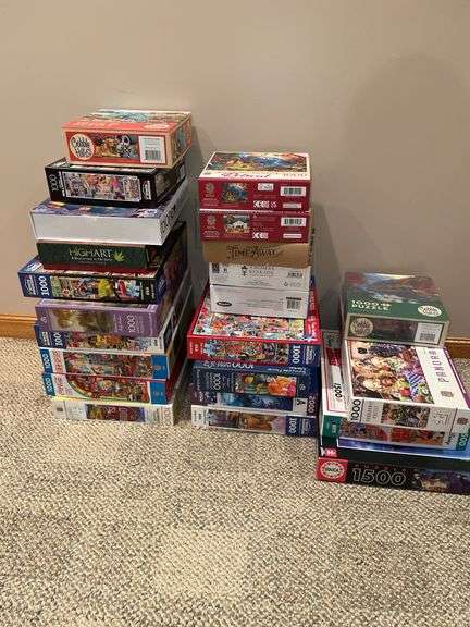 Assorted puzzles - Auction Ohio