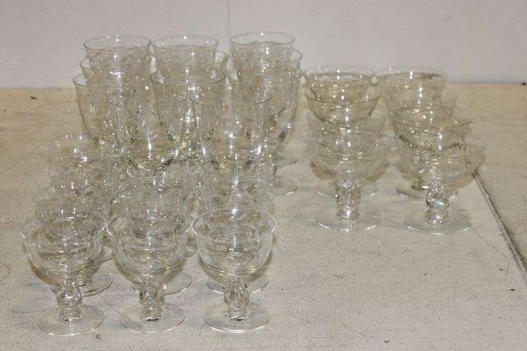 Heisey Lariat Stemware Set - Auction Ohio