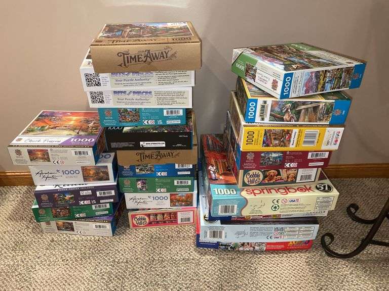 Assorted puzzles - Auction Ohio