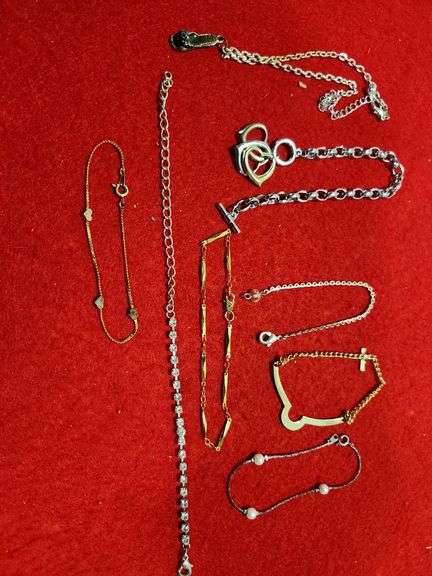 8 Assorted Bracelets - Auction Ohio