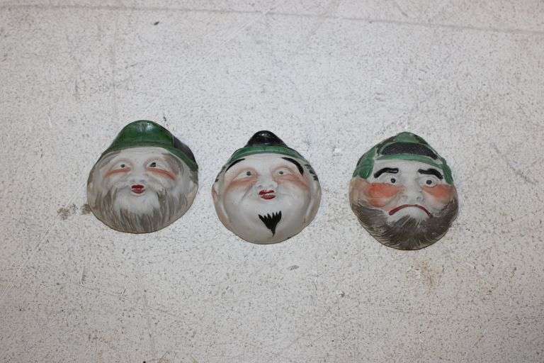 Japanese Face Sake Cups - Auction Ohio