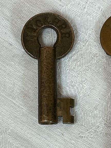 Railroad Padlock Keys - Auction Ohio