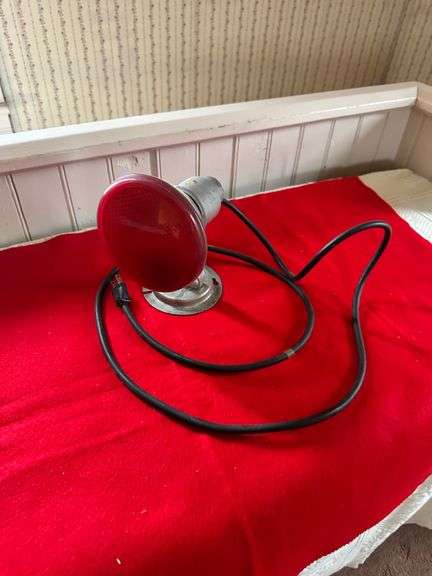 Vintage Industrial Red Signal Light - Auction Ohio