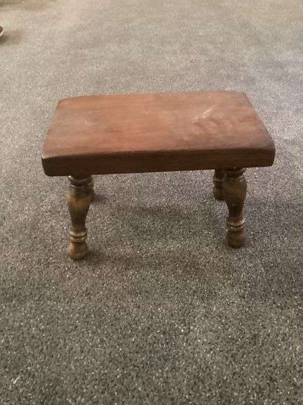 Step Stool - Auction Ohio