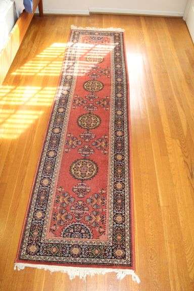 Persian Runner Rug - Auction Ohio