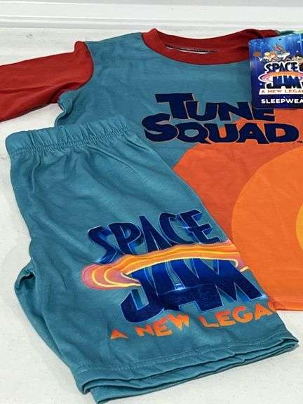 Space Jam Boys Pajama 2 Piece Set - Size 6/7 - Auction Ohio