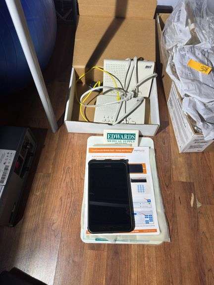 Samsung care, console, mobile hub, and intercoms - Auction Ohio