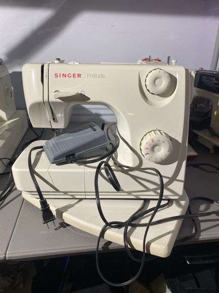 Singer Prelude sewing machine and foot - Auction Ohio