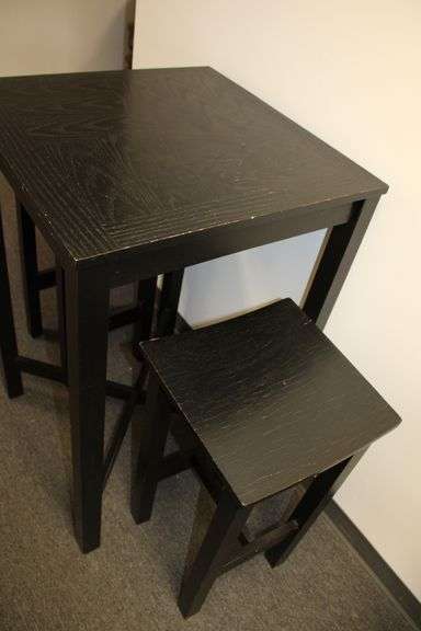 Bistro Bar Table & Stool - Auction Ohio