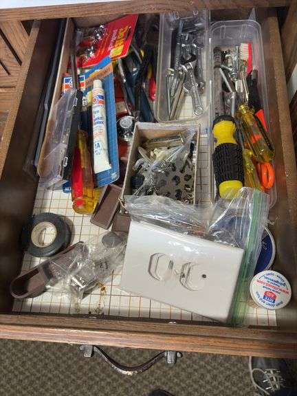 Miscellaneous Hardware and Tools - Auction Ohio