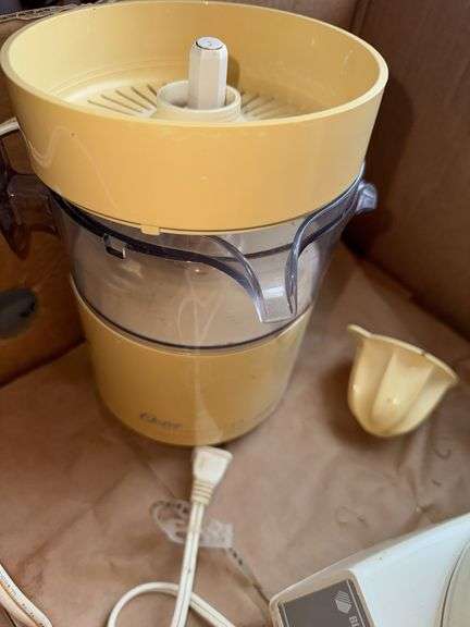 Old food processor and juicer - Auction Ohio