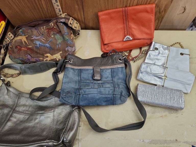Assorted Purses - Auction Ohio