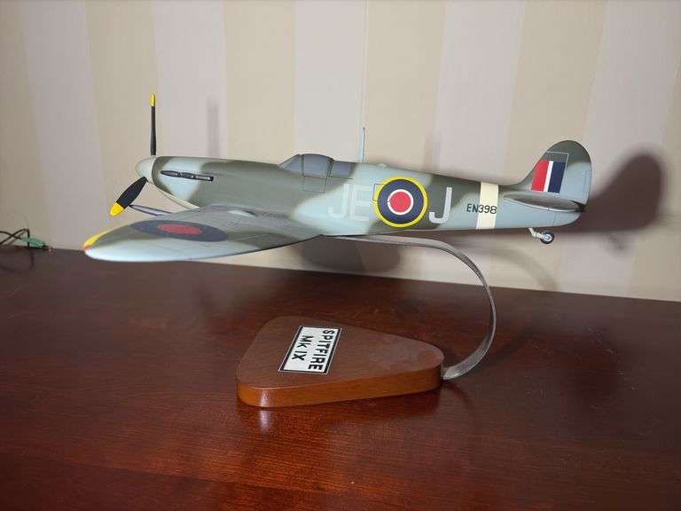 British Spitfire Model Plane - Auction Ohio