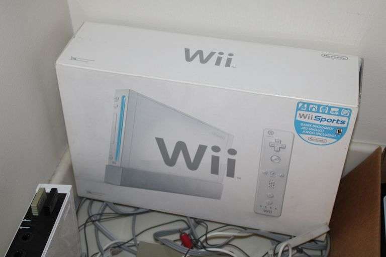 Wii Game System & Accessories - Auction Ohio