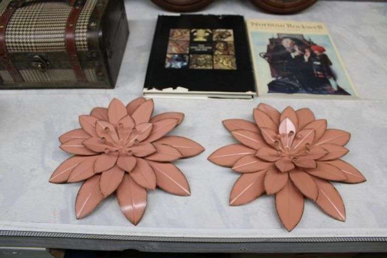 Assorted Decor & Collectibles - Auction Ohio