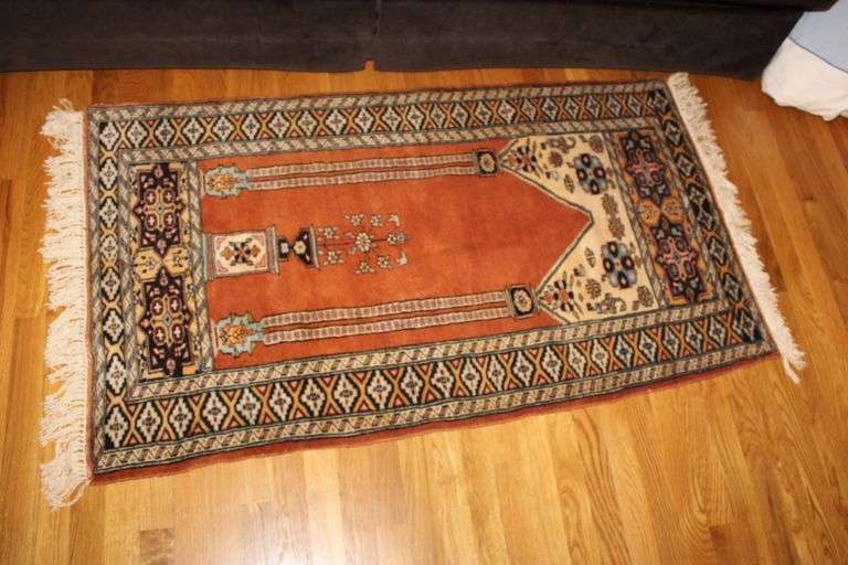 Turkish Wool Rug - Auction Ohio