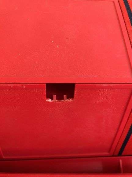 Plastic Roly Kits With Screws - Auction Ohio