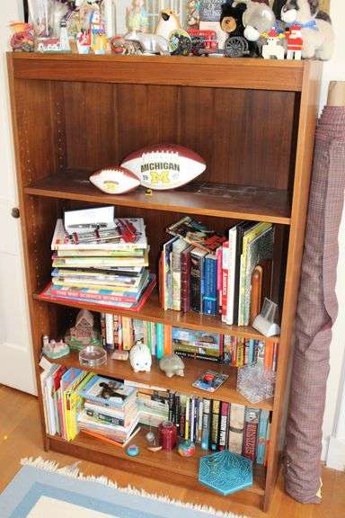 Contemporary Bookcase - Auction Ohio