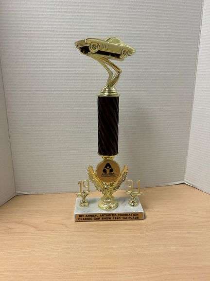 Classic Car Show Trophy - Auction Ohio