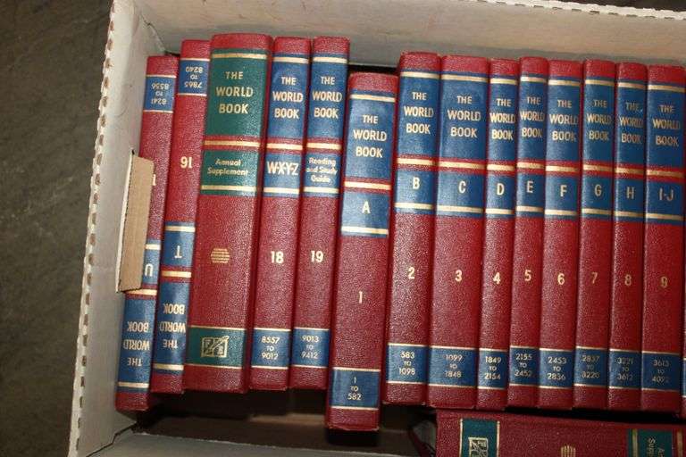 World Book Set - Auction Ohio